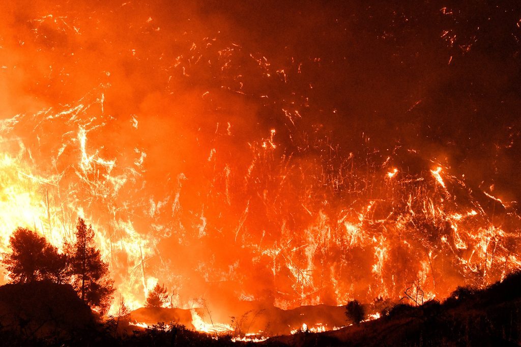 Two dead in a large fire that broke out yesterday in western Corinthia ...