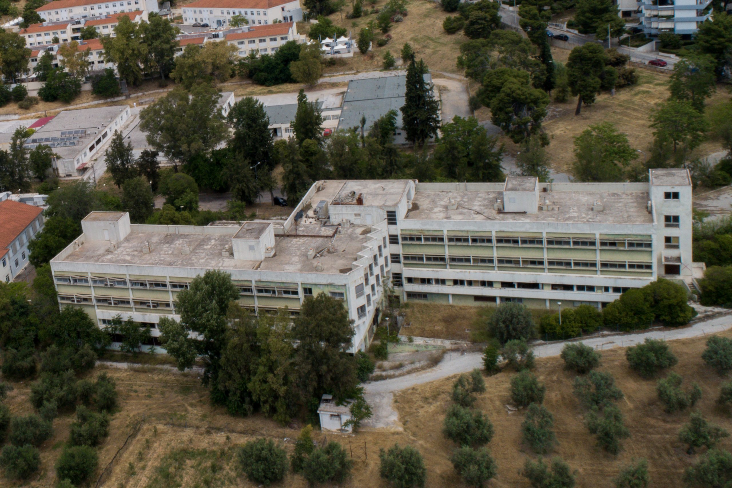Το έγκλημα στο Δαφνί φέρνει στο φως τα προβλήματά του - fyi.news